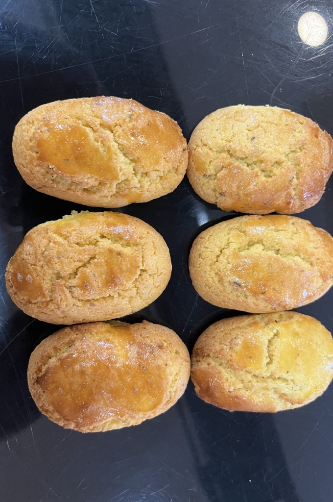 Broa de fubá - Padaria Pão Quente Gourmet